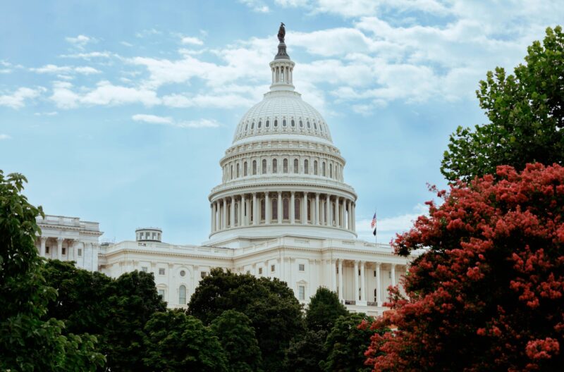 Busting Myths about a $25 Federal Minimum Wage - MinimumWage.com