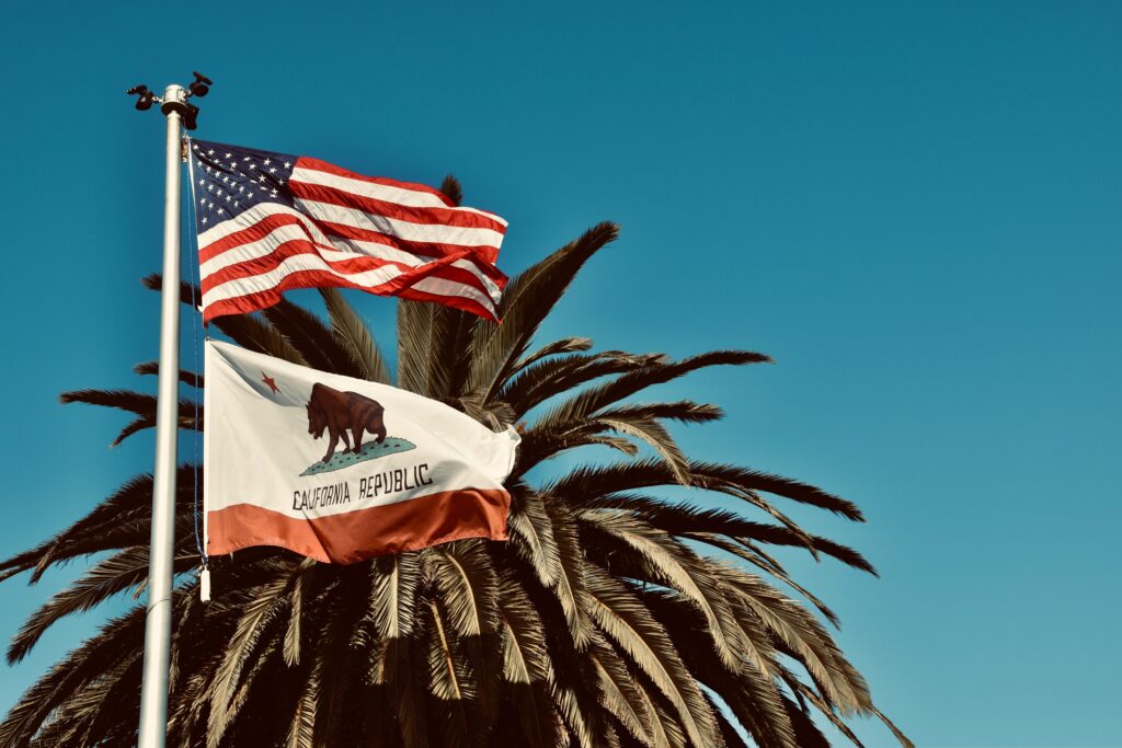 DATA: Summer Jobs Are Vanishing for California Teens - MinimumWage.com